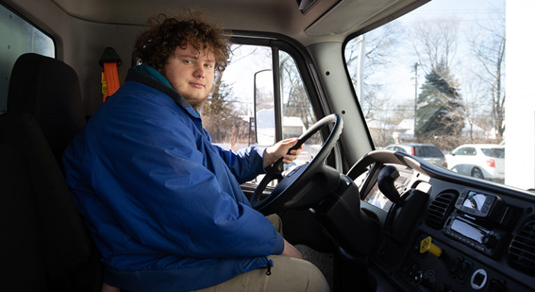 Commercial Driver's License in Racine, WI | Great Lakes CCC